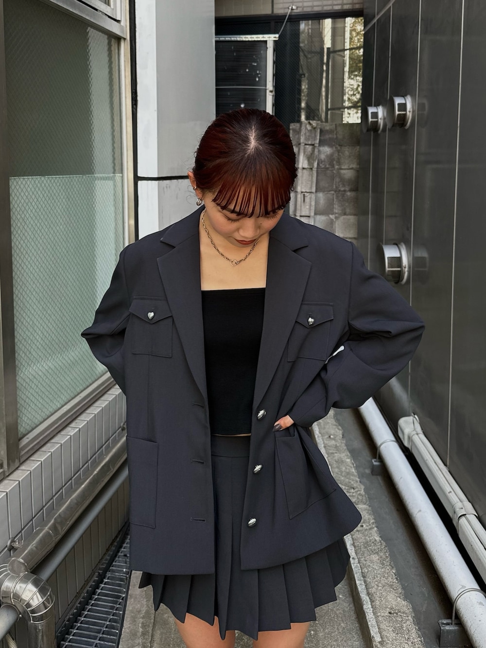 灰田亜美(EMODA)｜EMODAのテーラードジャケットを使ったコーディネート - WEAR