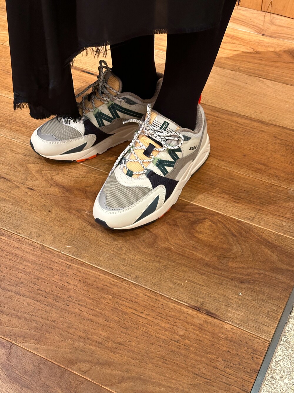 Natural Shoe Store静岡店(Natural Shoe Store)｜MM6 Maison Margielaのトップスを使った ...