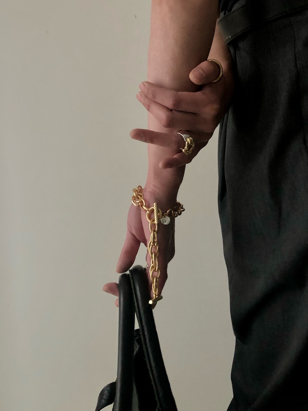 B.｜OAOのスニーカーを使ったコーディネート - WEAR