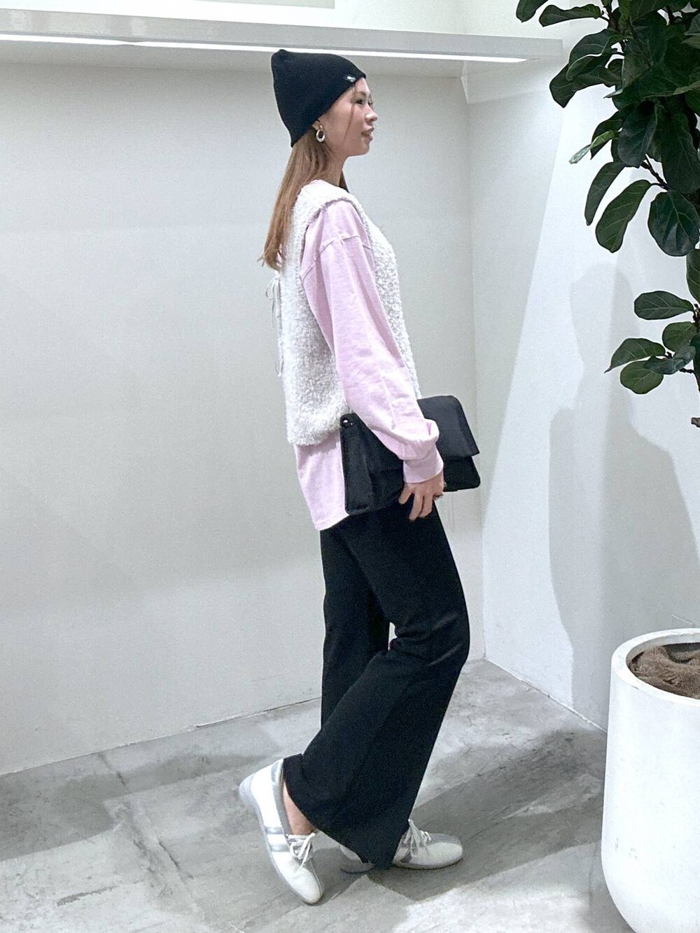 ジュネ(BAYFLOW ららぽーと立川立飛)｜BAYFLOWのTシャツ/カットソーを使ったコーディネート - WEAR