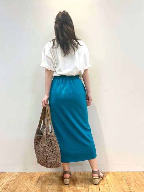 reina（SHOO・LA・RUE）｜SHOO・LA・RUEのTシャツ/カットソーを使ったコーディネート - WEAR