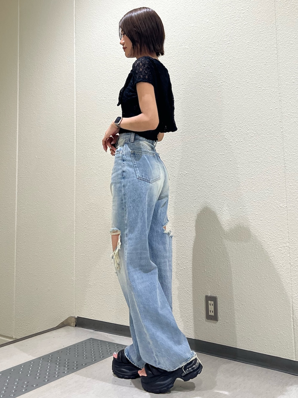 山下凜(EMODA)｜EMODAのTシャツ/カットソーを使ったコーディネート - WEAR