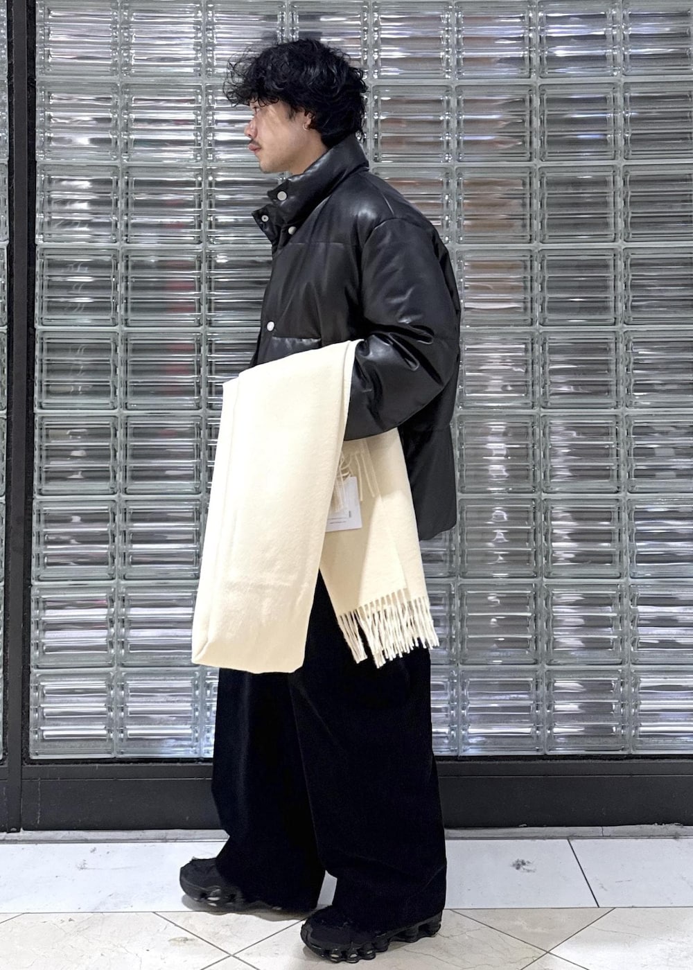 Ryu Miyazaki(ADAM ET ROPE' なんばCITY)｜THE INOUE BROTHERSのマフラーを使ったコーディネート ...