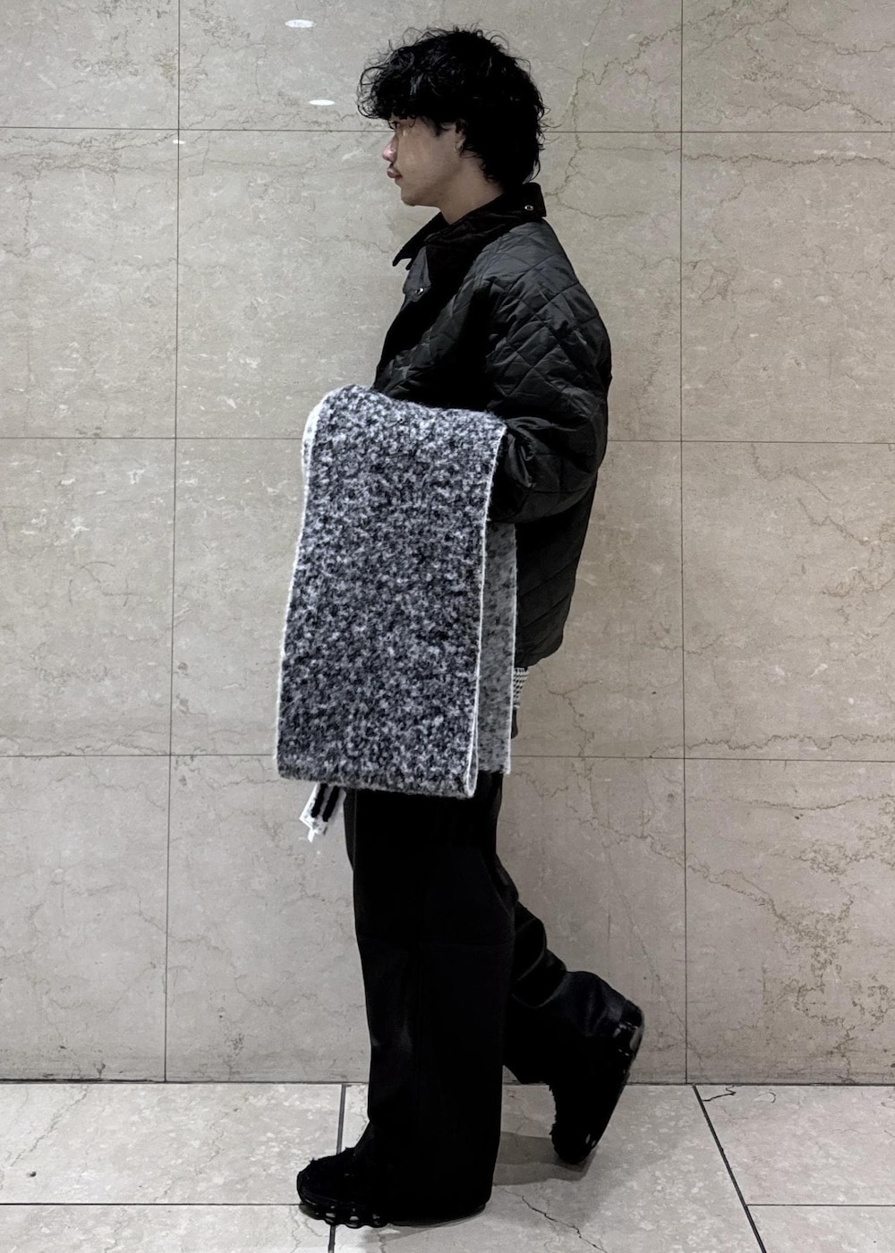 Ryu Miyazaki(ADAM ET ROPE' なんばCITY)｜THE INOUE BROTHERSのマフラーを使ったコーディネート ...