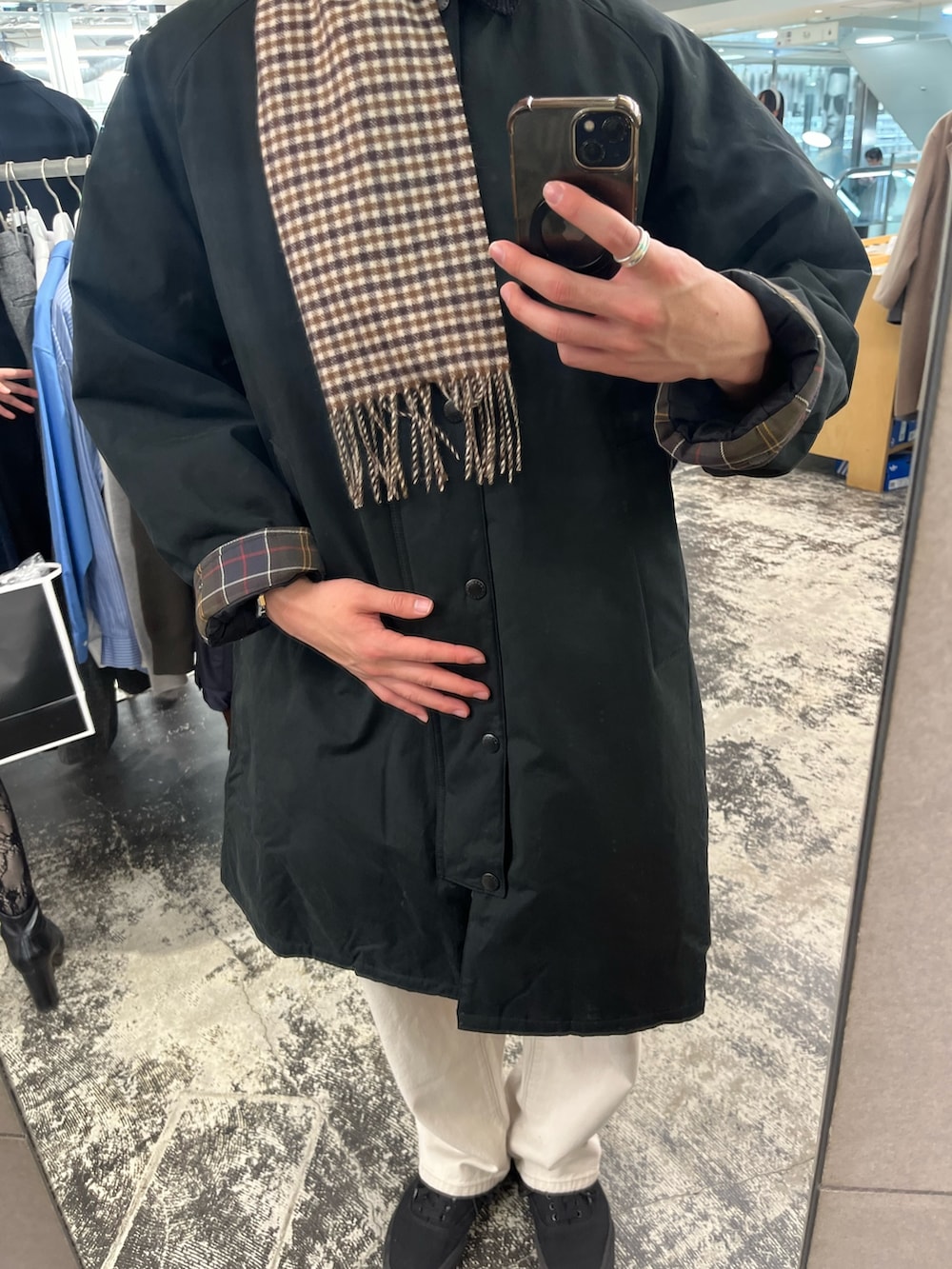 阿部翔多(URBAN RESEARCH iD ルミネエスト新宿)｜Barbourのその他アウターを使ったコーディネート - WEAR