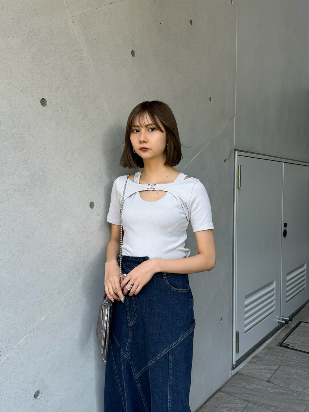 桂束咲(MURUA)｜MURUAのTシャツ/カットソーを使ったコーディネート - WEAR