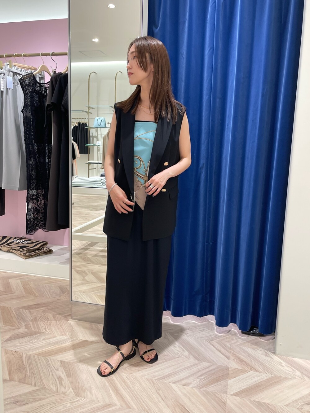 EIKA.K(ノーリーズソフィールミネ大宮店)｜NOLLEY’S Sophiのベストを使ったコーディネート - WEAR