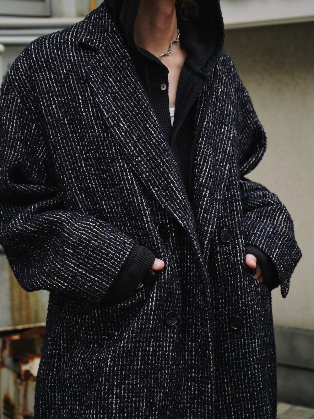 Kazuhiro Hamada｜juhaのチェスターコートを使ったコーディネート - WEAR