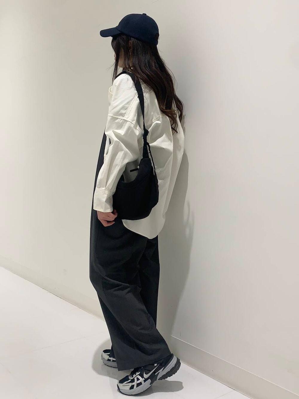 minmi.(URBAN RESEARCH)｜URBAN RESEARCH DOORSのショルダーバッグを使ったコーディネート - WEAR