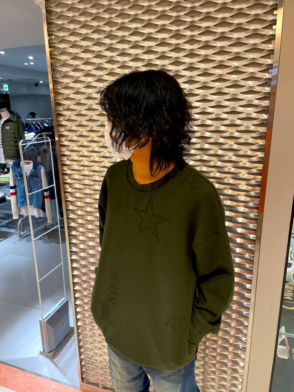 FUYUTO｜ROYAL FLASHのトップスを使ったコーディネート - WEAR