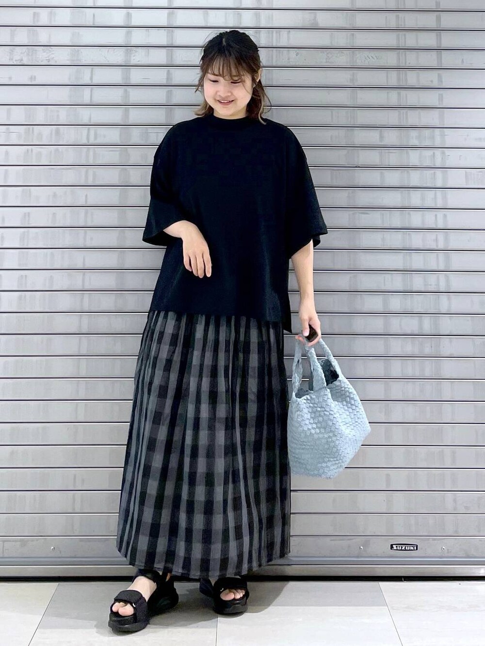 MAIKO(Elura 梅田阪急三番街)｜Eluraのサンダルを使ったコーディネート - WEAR