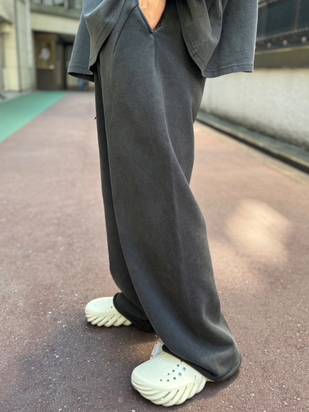 LHP福岡店 staff(LHP福岡)｜WHITELANDのTシャツ/カットソーを使ったコーディネート - WEAR