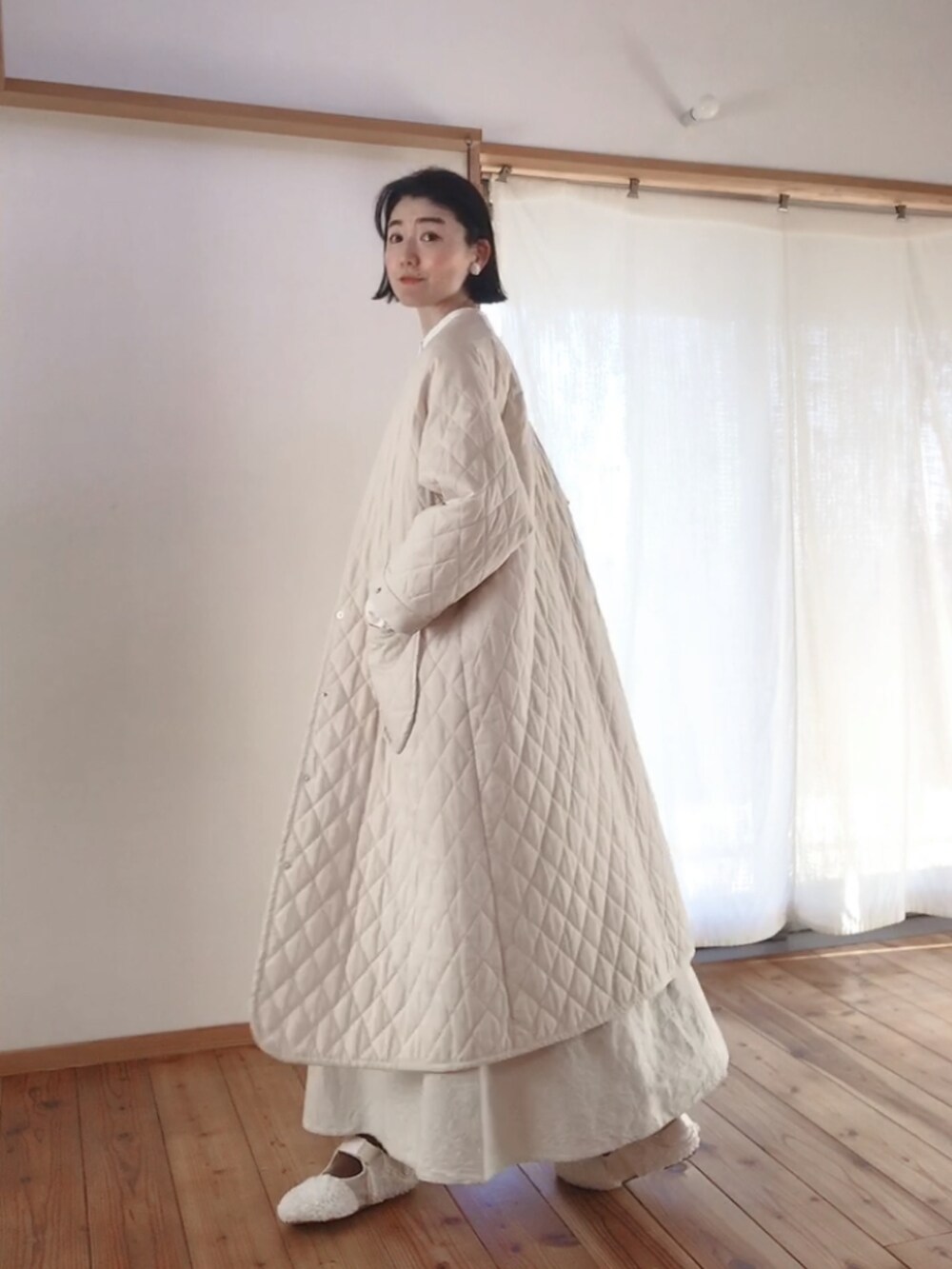 RYOKO Yuhasa｜Libra Cueのノーカラーコートを使ったコーディネート - WEAR