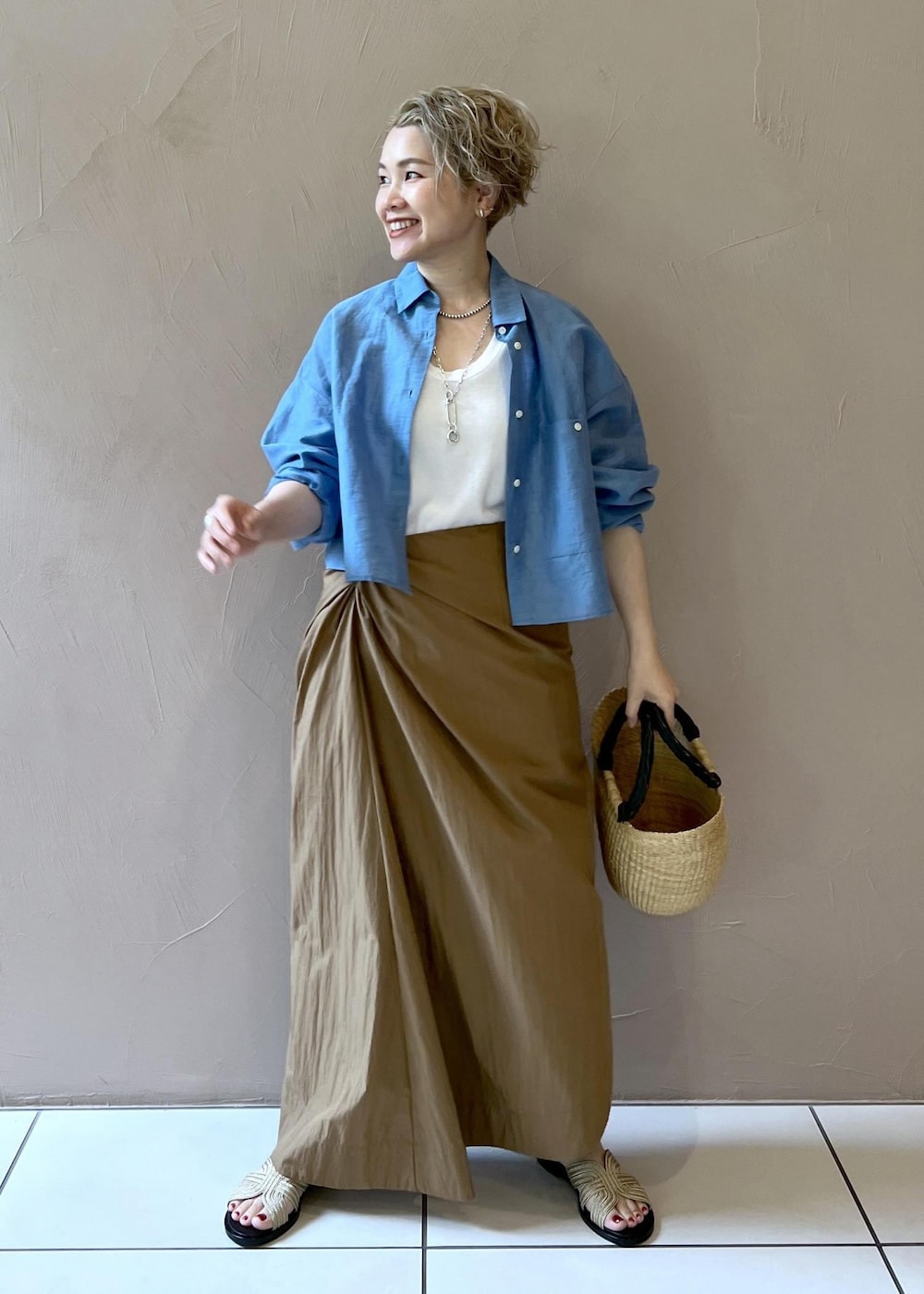 Hirom(SALON adam et rope' 新宿NEWoMan)｜SALON adam et rope'のサンダルを使ったコーディネート - WEAR