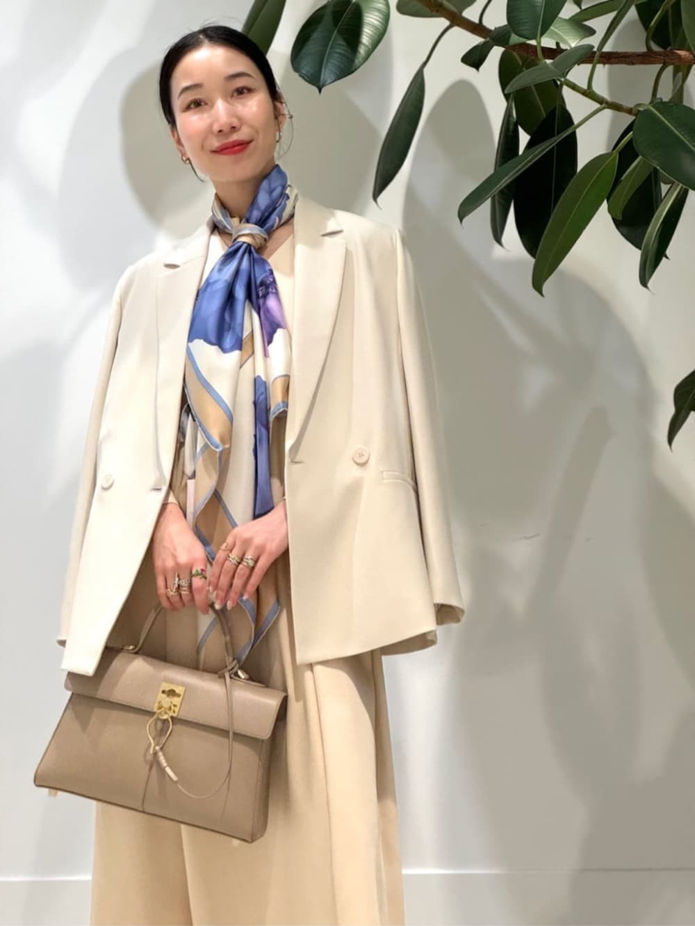 Nito_TOMORROWLAND(TOMORROWLAND 丸の内店)｜BALLSEYのテーラードジャケットを使ったコーディネート - WEAR