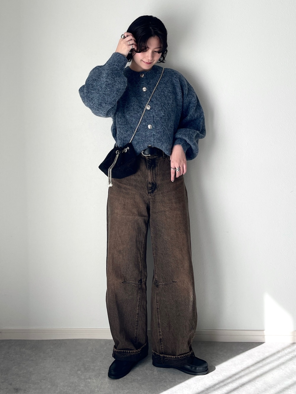 𝓂ℴ𝓂ℴ｜GUのデニムパンツを使ったコーディネート - WEAR