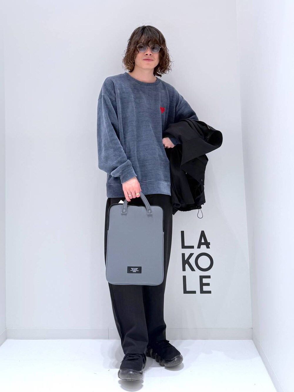 まとまと(LAKOLE 上大岡京急)｜LAKOLEのスウェットを使ったコーディネート - WEAR