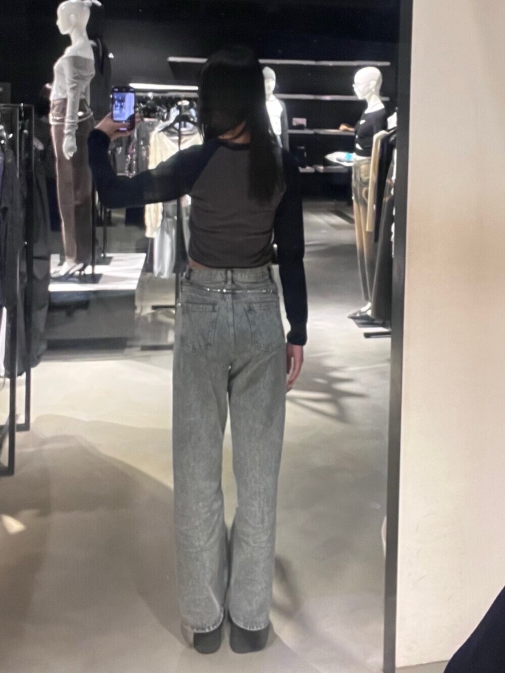 川越祐莉(EMODA)｜EMODAのブーツを使ったコーディネート - WEAR