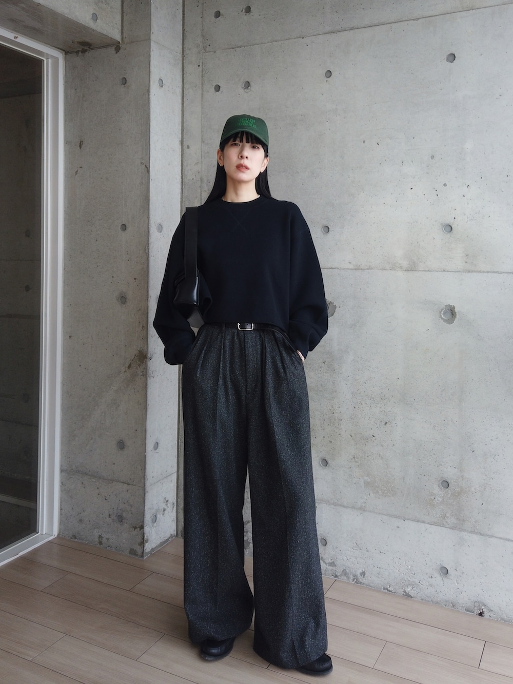 RIKA｜6のスラックスを使ったコーディネート - WEAR