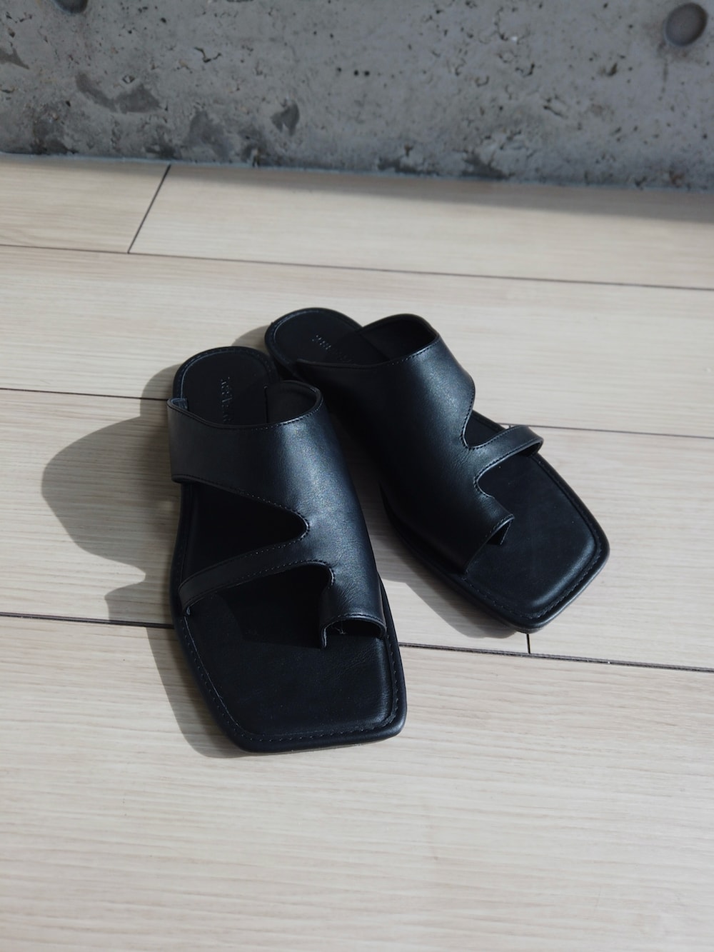 RIKA｜OSOIのショルダーバッグを使ったコーディネート - WEAR