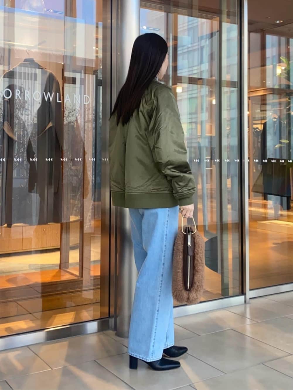 Kato_TOMORROWLAND(TOMORROWLAND 名古屋ラシック店)｜TOMORROWLAND のデニムパンツを使った ...