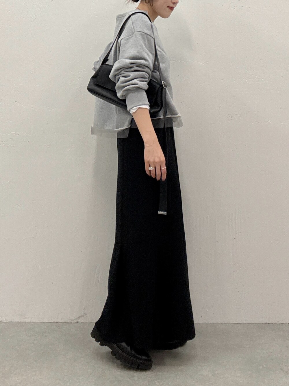 asamin(COLLAGE)｜COLLAGE GALLARDAGALANTEのスウェットを使ったコーディネート - WEAR