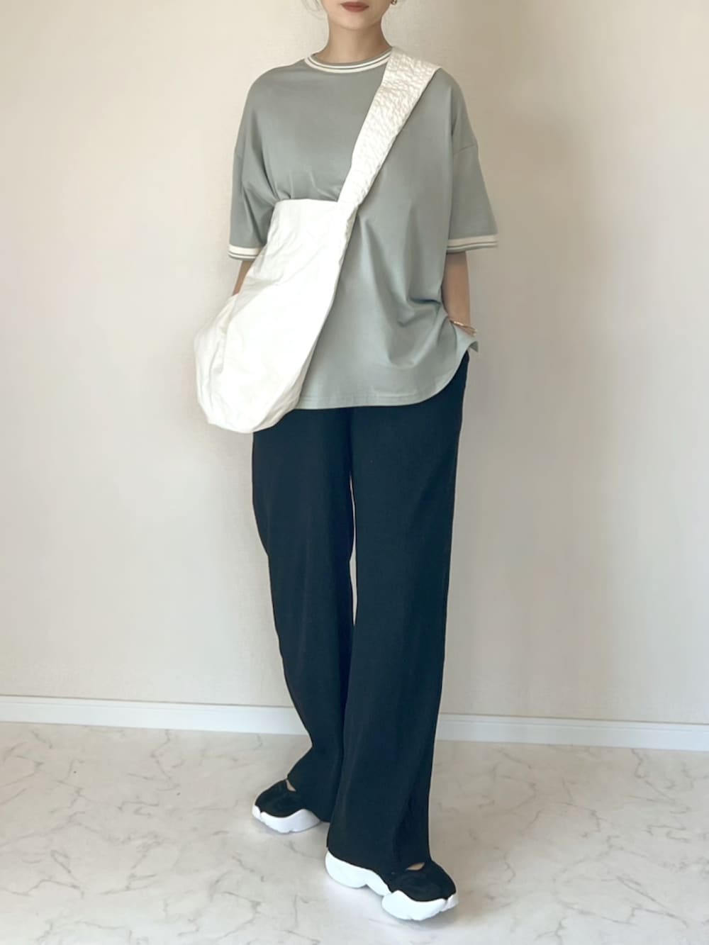 haru ｜JavaのTシャツ/カットソーを使ったコーディネート - WEAR