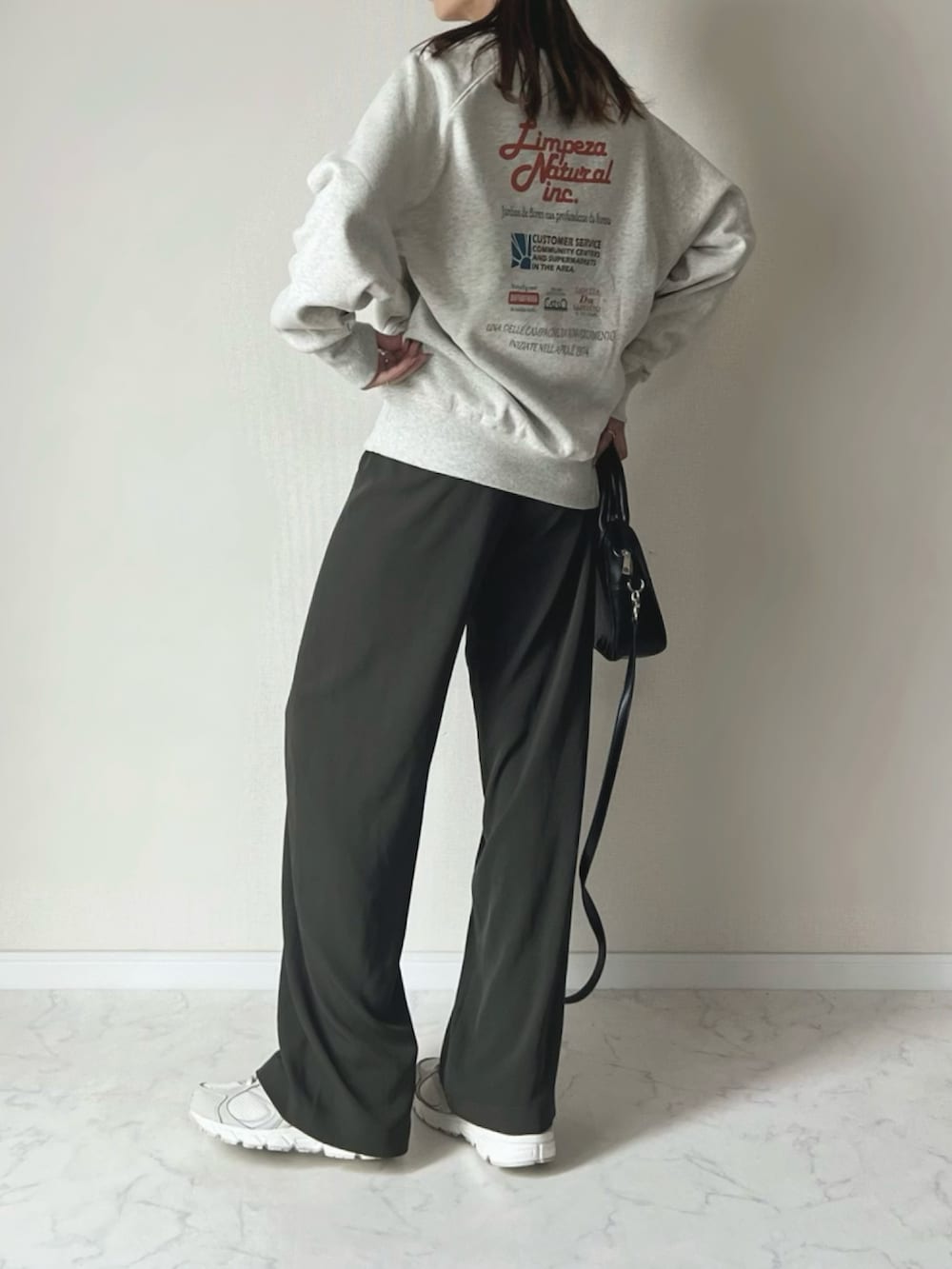 haru ｜Javaのスウェットを使ったコーディネート - WEAR