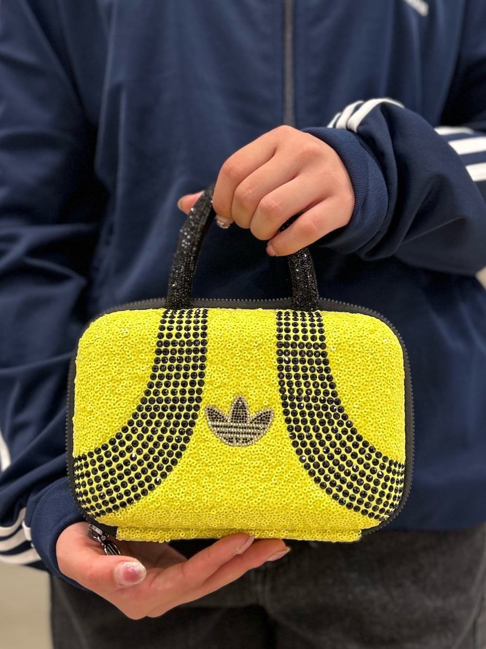 ラインストーン クラッチバッグ、Adilenium シーズン 2 モト デニムパンツ、ガゼル / Gazelle、アディカラー クラシックス ファイヤーバード トラックトップ（ジャージ）の ...