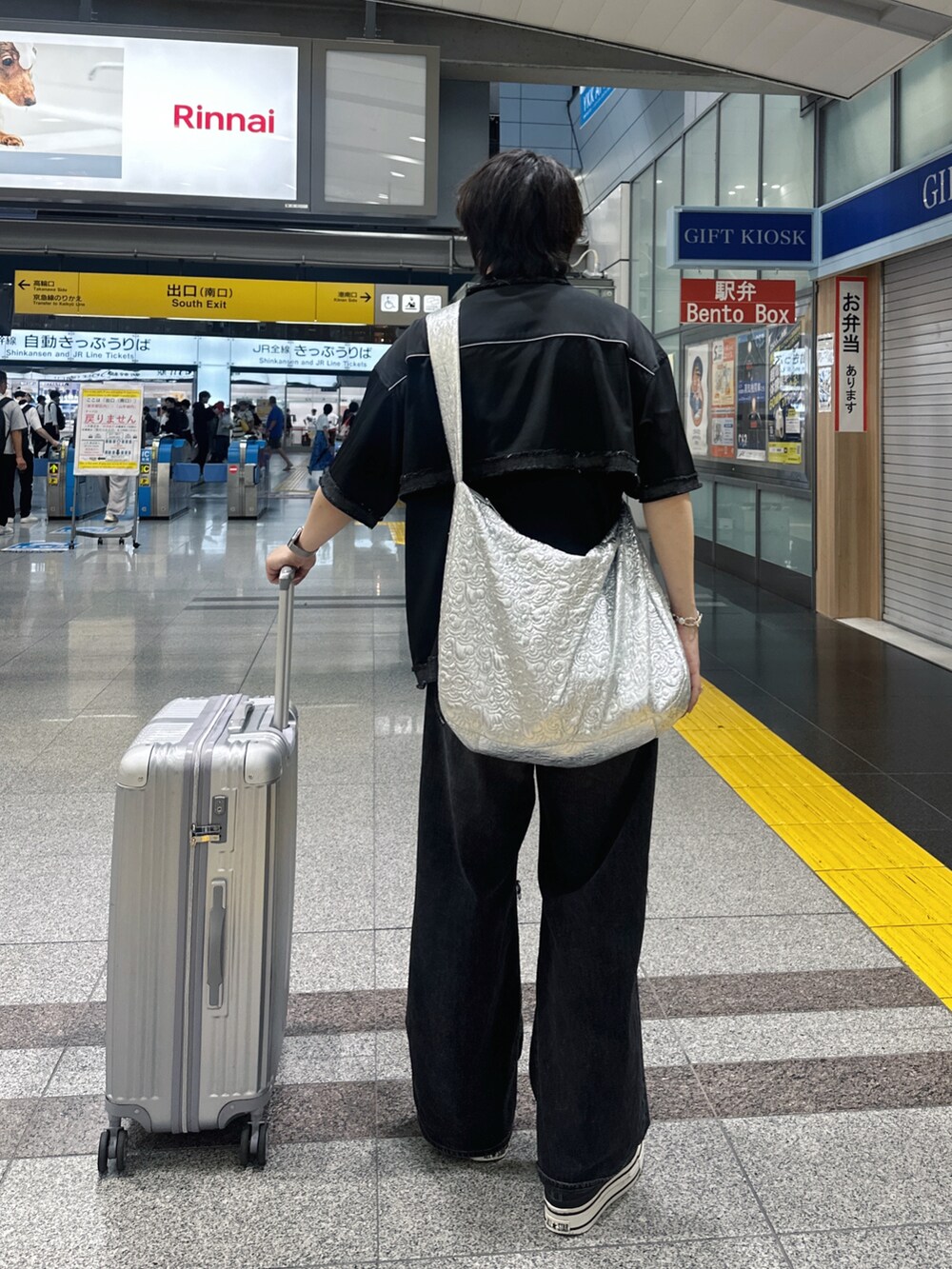 がー｜GIDEAL.のショルダーバッグを使ったコーディネート - WEAR