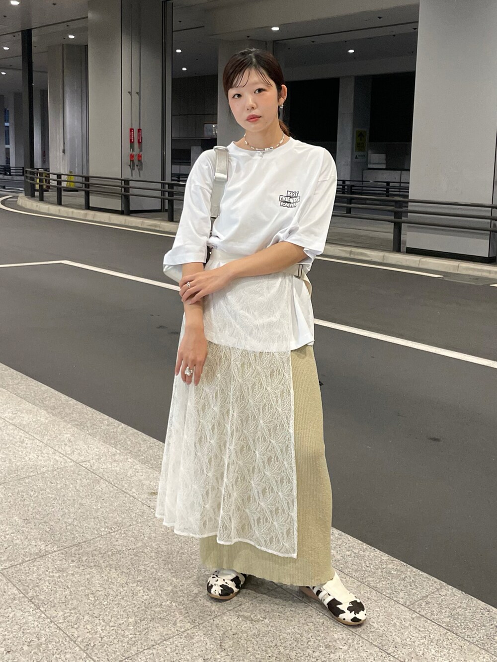 UKI｜ILL'SのTシャツ/カットソーを使ったコーディネート - WEAR