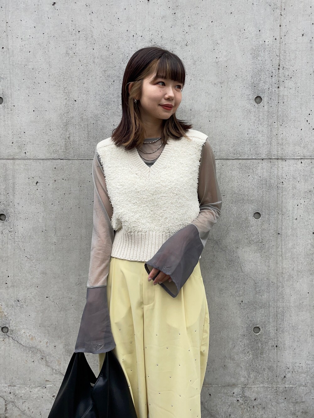 UKI｜NEUNAのTシャツ/カットソーを使ったコーディネート - WEAR