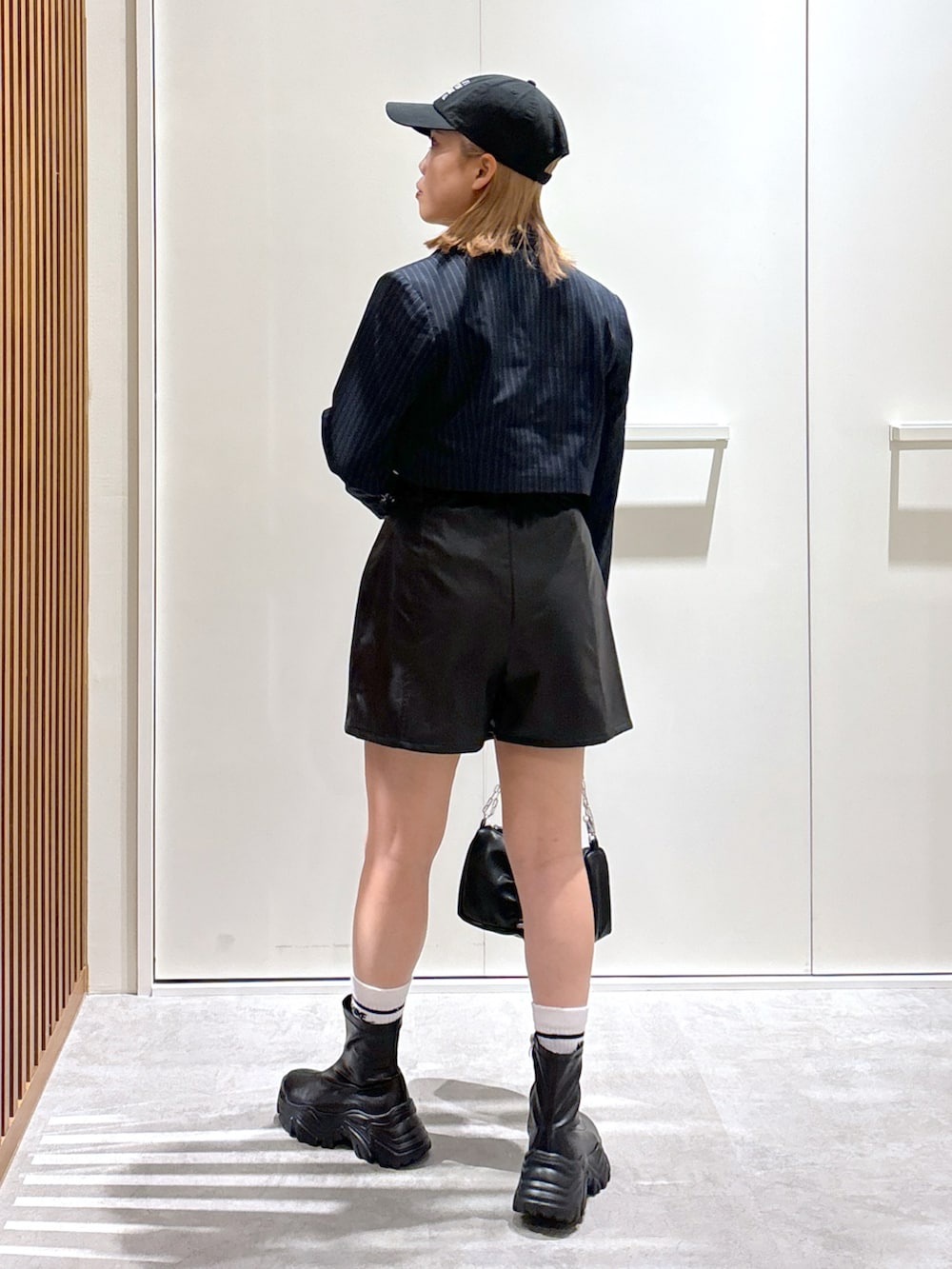 riho(FREE'SMART あべのキューズモール)｜FREE'S MARTのテーラードジャケットを使ったコーディネート - WEAR