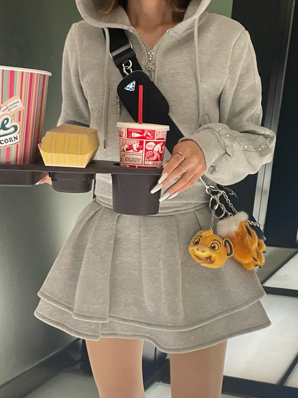 𝑦𝑢𝑘𝑎 🦁｜Michellemacaronのパーカーを使ったコーディネート - WEAR