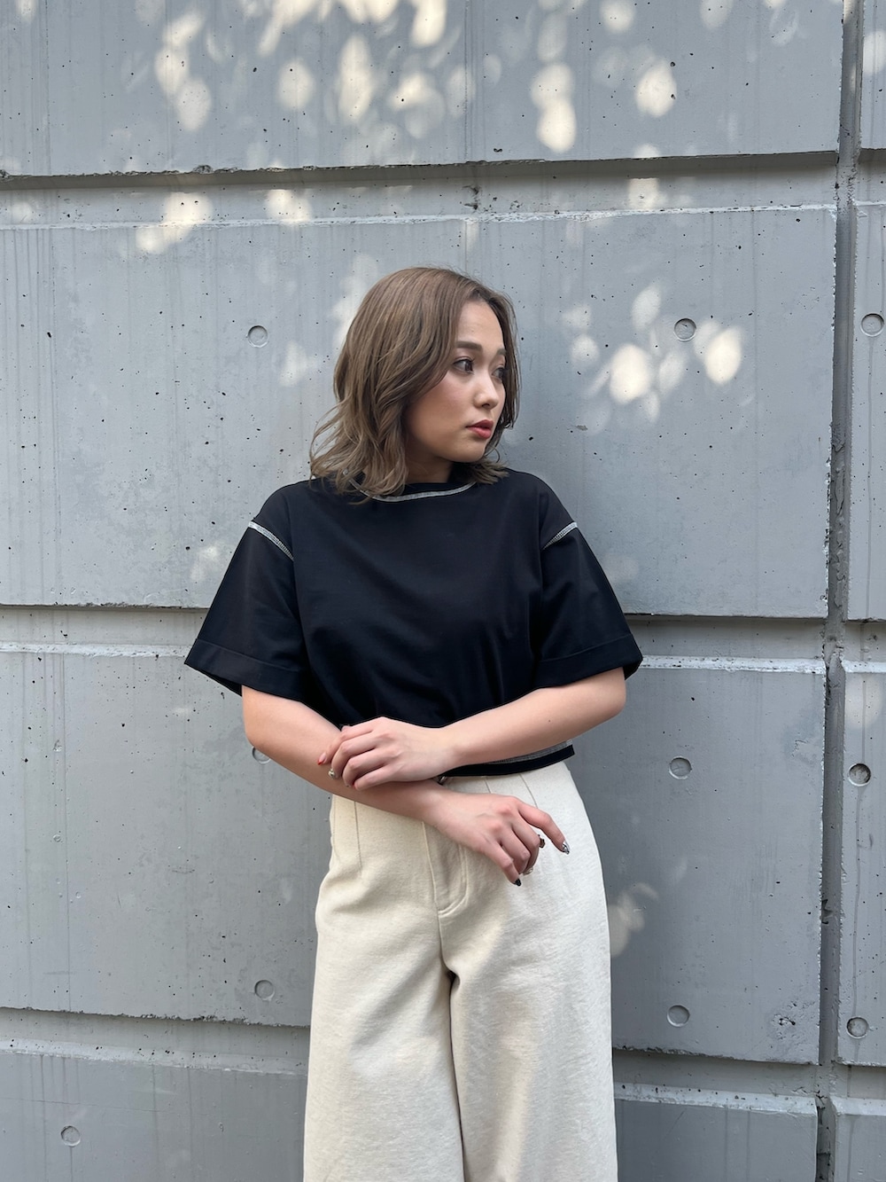 國岡朋実(MURUA)｜MURUAのTシャツ/カットソーを使ったコーディネート - WEAR
