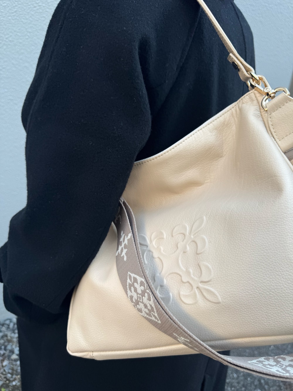 ykt(russet)｜russetのショルダーバッグを使ったコーディネート - WEAR