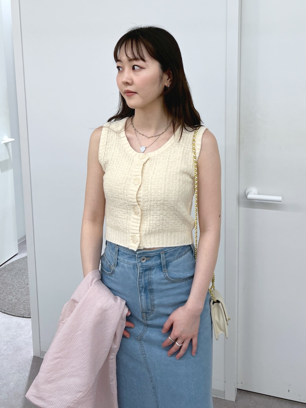 RINA(FREE'S MART HEAD OFFICE)｜FREE'S MARTのベストを使ったコーディネート - WEAR