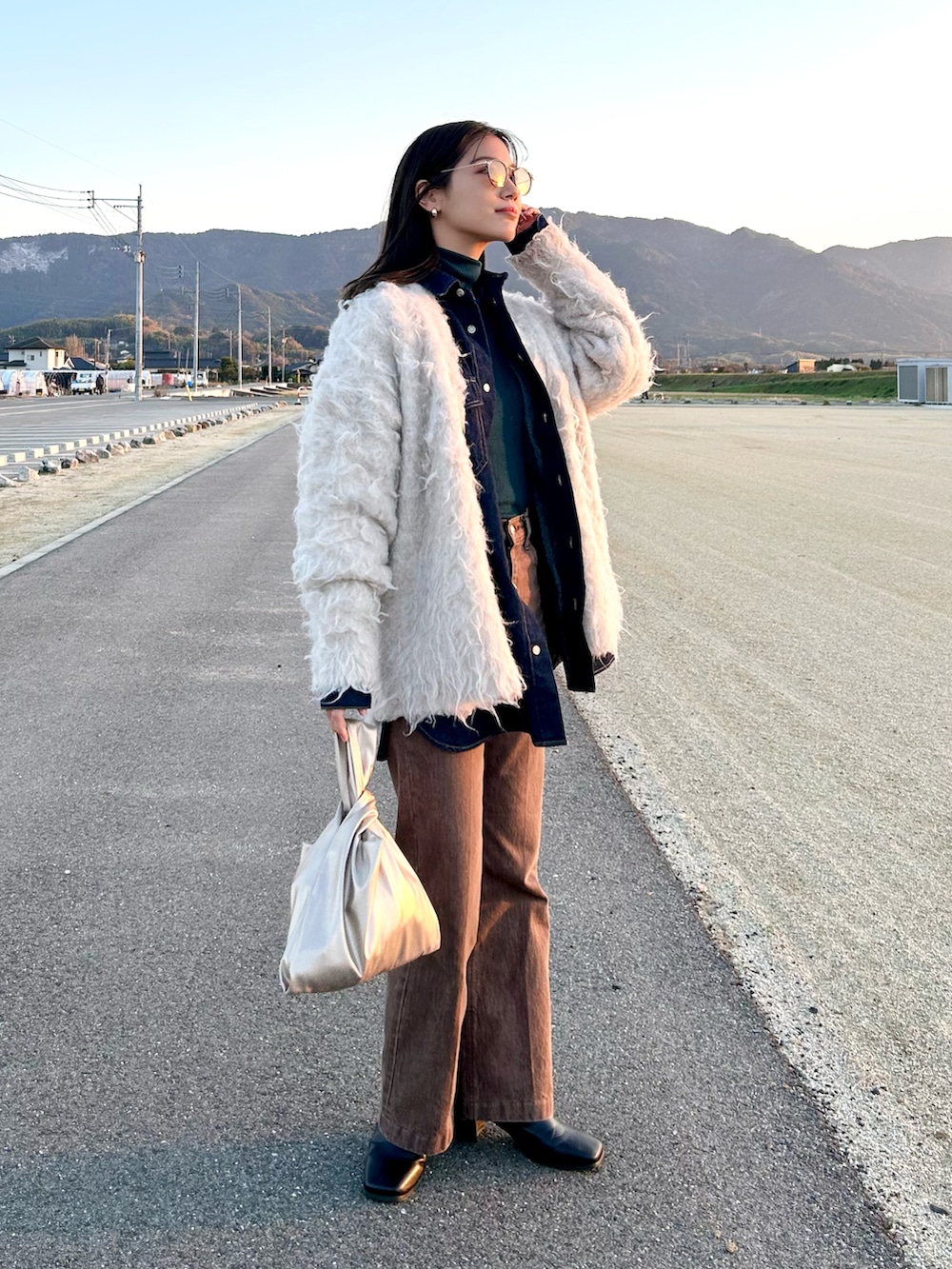 𝚊𝚔𝚘｜Auntie Rosa Holidayのシャツ/ブラウスを使ったコーディネート - WEAR