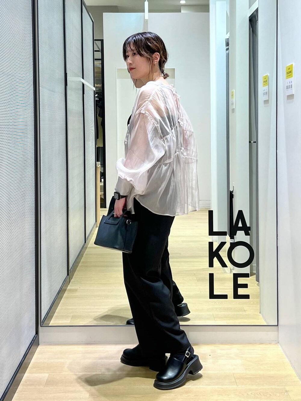 ハラミ(LAKOLE ららぽーと甲子園)｜LAKOLEのサンダルを使ったコーディネート - WEAR