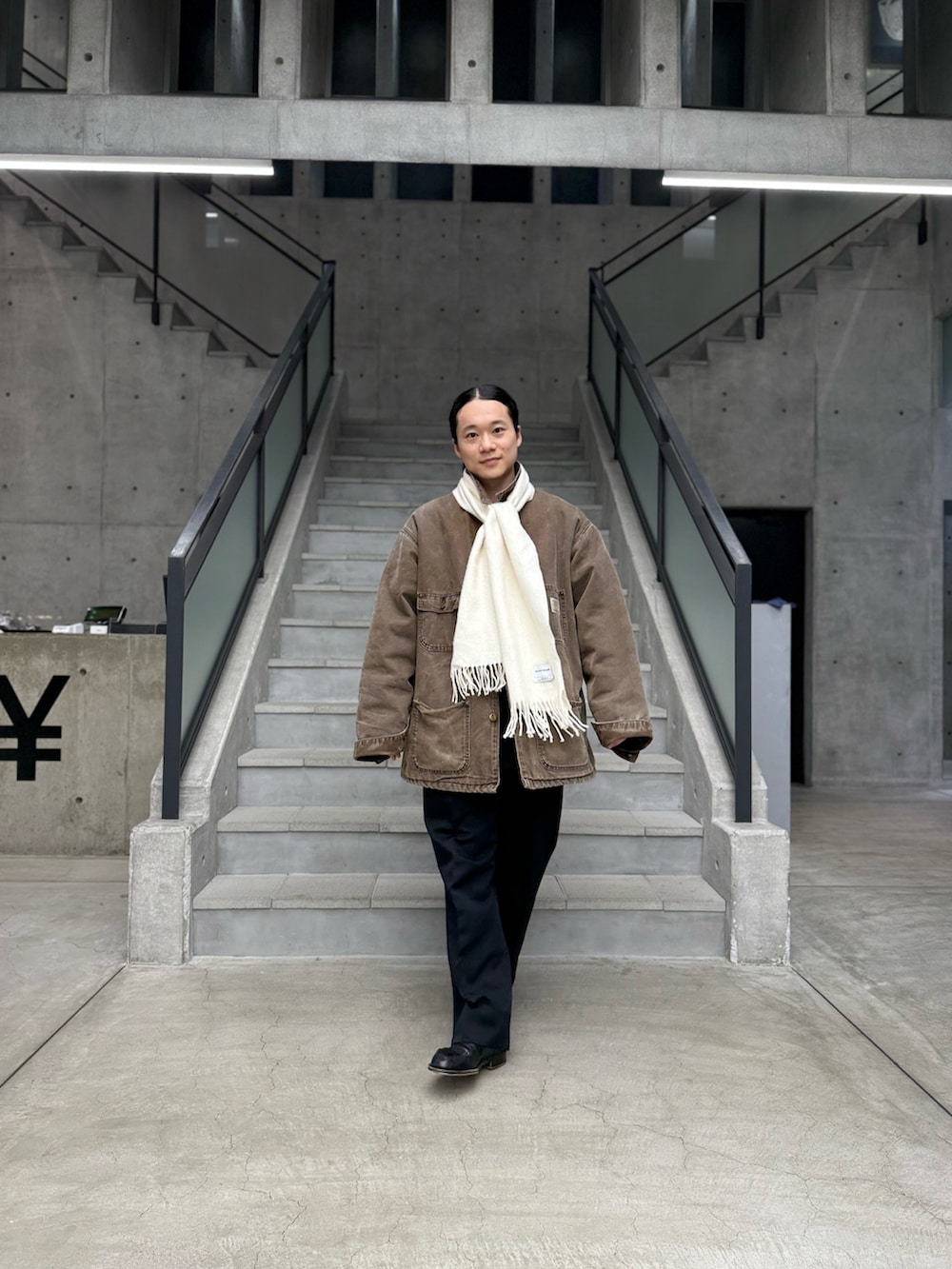 kor_1217(URBAN RESEARCH KYOTO)｜THE INOUE BROTHERSのマフラーを使ったコーディネート - WEAR