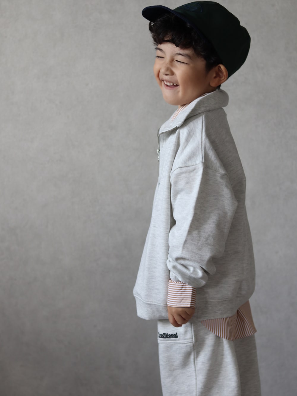 ORITSU｜UNIVERSAL OVERALLのキャップを使ったコーディネート - WEAR