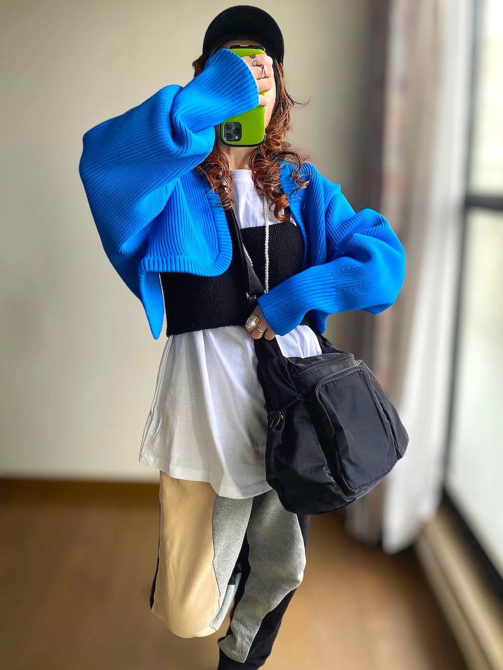 Gini Aki｜WEGOのショルダーバッグを使ったコーディネート - WEAR