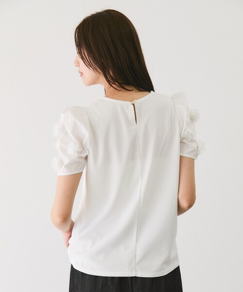 Jayro（ジャイロ）の「花モチーフ使いプルオーバー（Tシャツ/カットソー）」 - WEAR