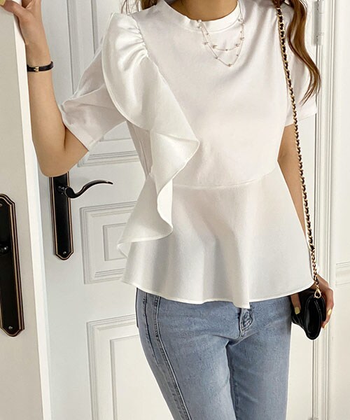 DHOLIC（ディーホリック）の「フリル半袖ペプラムTシャツ（Tシャツ/カットソー）」 - WEAR