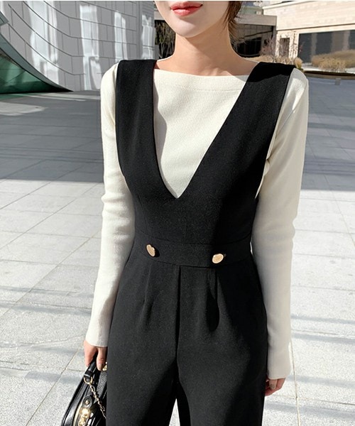 DHOLIC（ディーホリック）の「ゴールドボタンディープVネックオールインワン（つなぎ/オールインワン）」 - WEAR