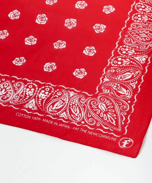 URBAN RESEARCH（アーバンリサーチ）の「fake ass flowers ROSES PEACE BANDANA（バンダナ ...