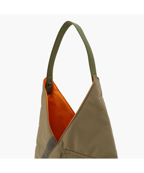 BRIEFING（ブリーフィング）の「TILT TRIANGLE TOTE （Sサイズ）（）」 - WEAR