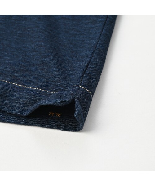 45R（フォーティファイブアール）の「ペーペーくんベタッチプリントの908Tシャツ（インディゴ 濃）（）」 - WEAR