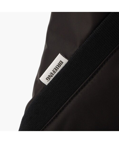 BRIEFING（ブリーフィング）の「TILT TRIANGLE TOTE（Sサイズ）（）」 - WEAR
