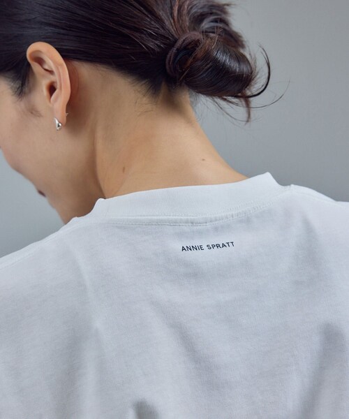 ADAM ET ROPE'（アダムエロペ）の「【Annie Spratt by SALON】フォトロングスリーブTシャツ（Tシャツ/カットソー ...
